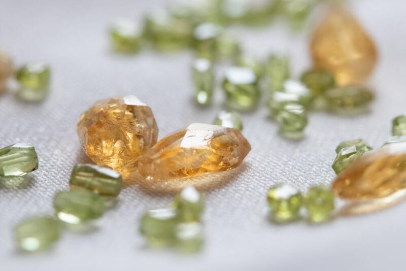 14 Crystals for Digestion and Stomach Pain (Updated)