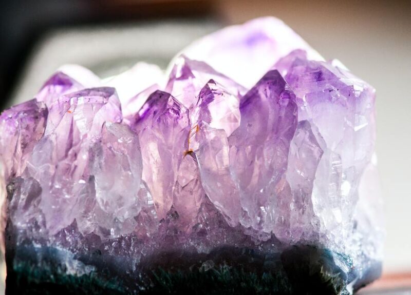 14 Crystals for Digestion and Stomach Pain (Updated)