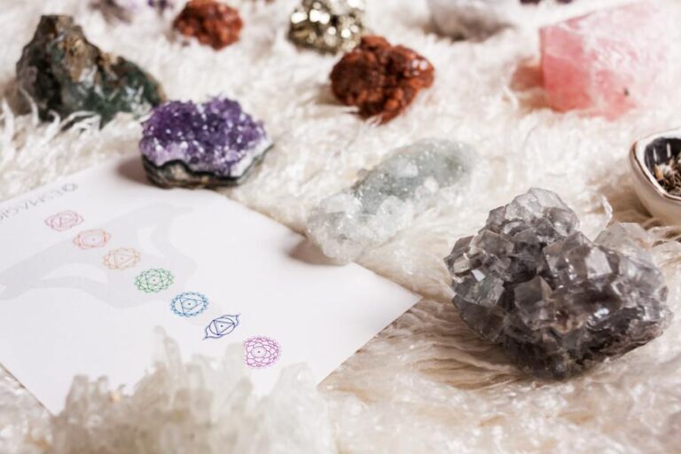 14 Crystals for Digestion and Stomach Pain (Updated)