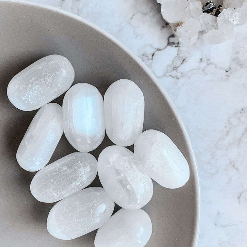 How to Charge Crystals with Selenite? 5 Ways!