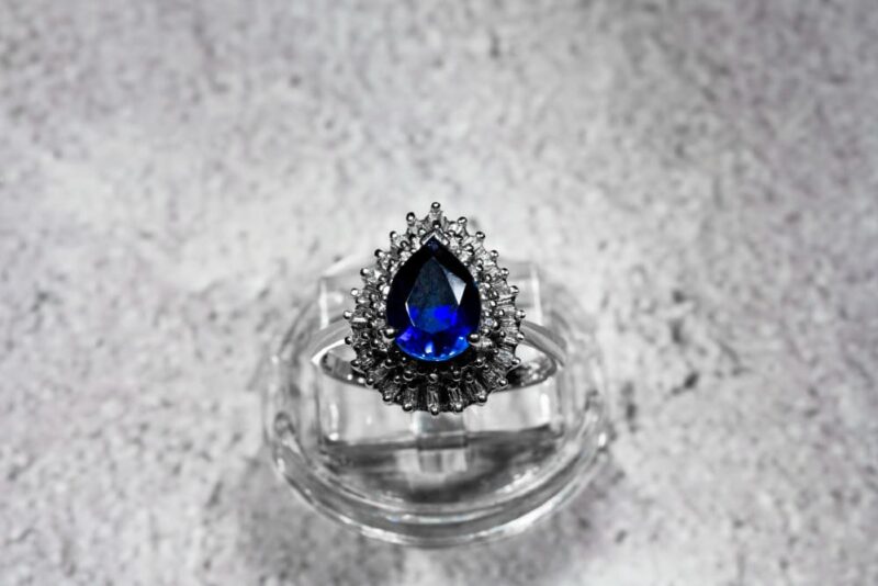 8 Blue Sapphire Stone Benefits: What Is Blue Sapphire Good For?