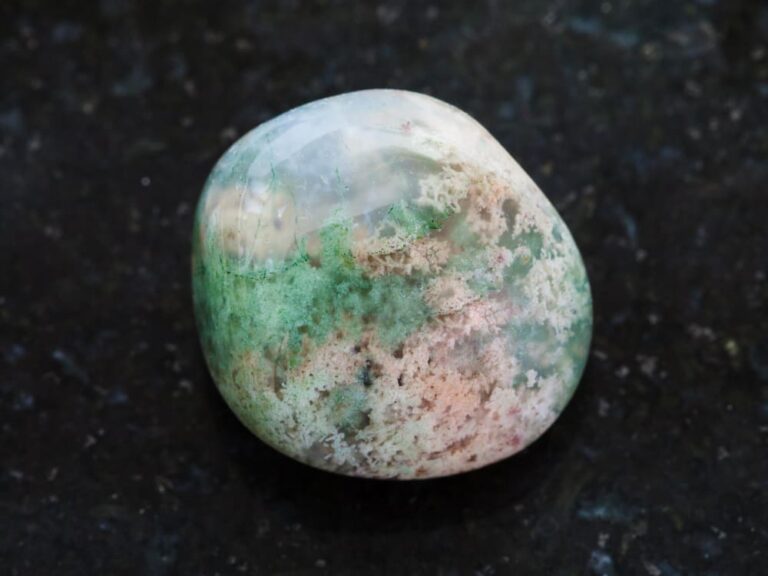 17 Light Green Crystal Names: Gemstone Images